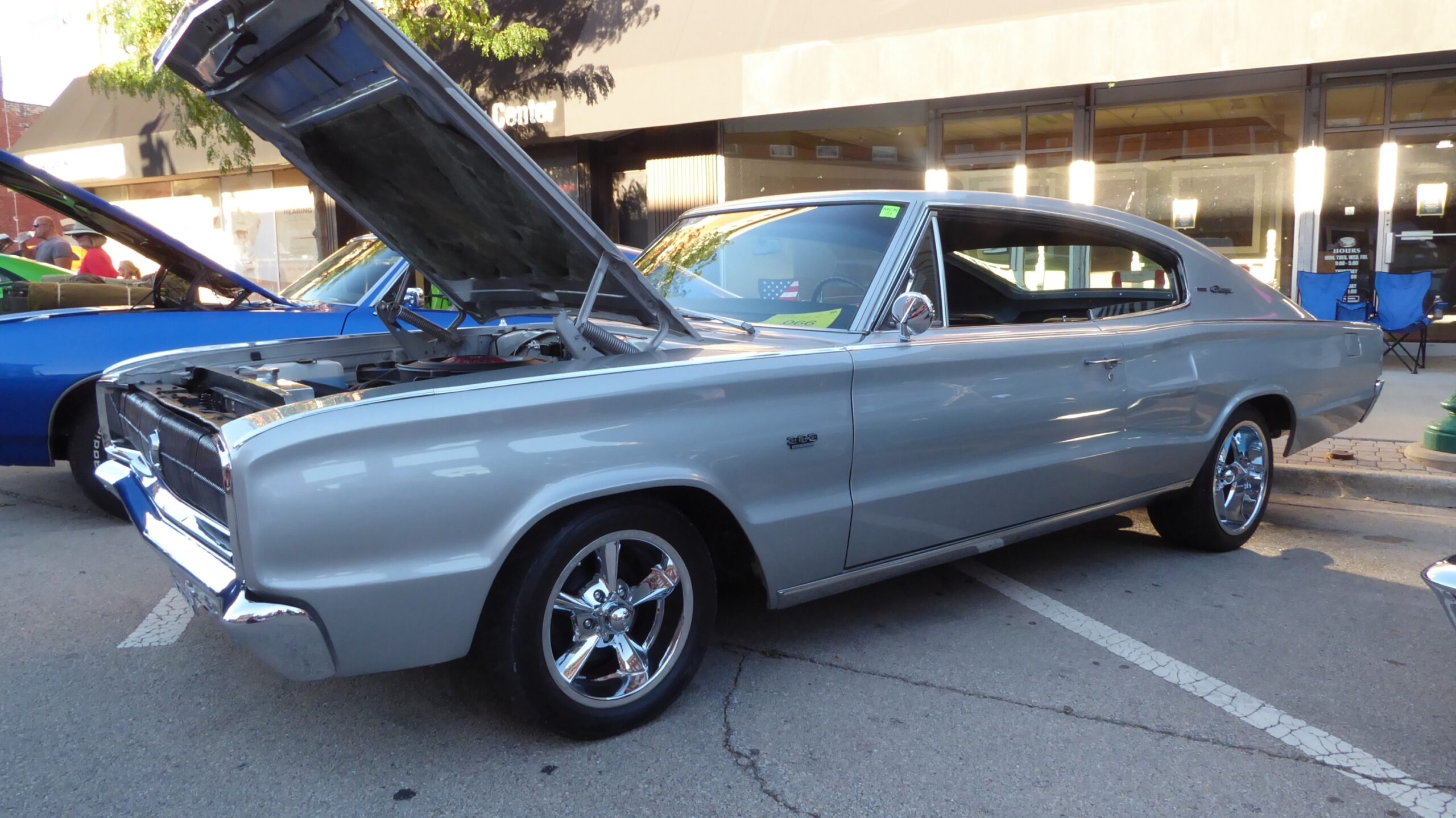 The_Keeper's Babe of the Day! - Cool cars, sick jokes, and hot babes ...